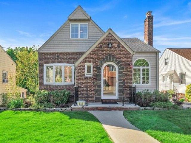 4 bedroom, Ridgefield NJ 07657 104689755