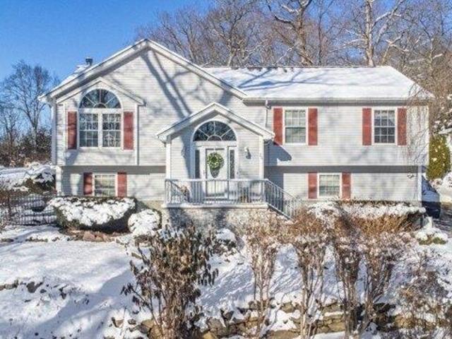 4 bedroom, Ringwood NJ 07456 101801508