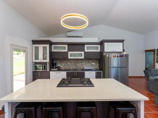 4 bedroom, Rio Grande NJ 00745 89205155