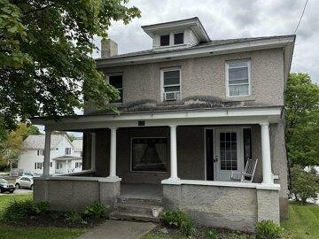 4 bedroom, Rutland VT 05701 102154844