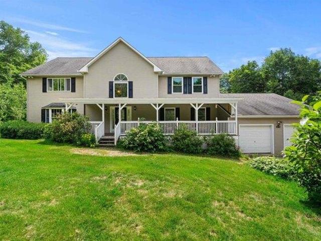 4 bedroom, Rumney NH 03266 104543636