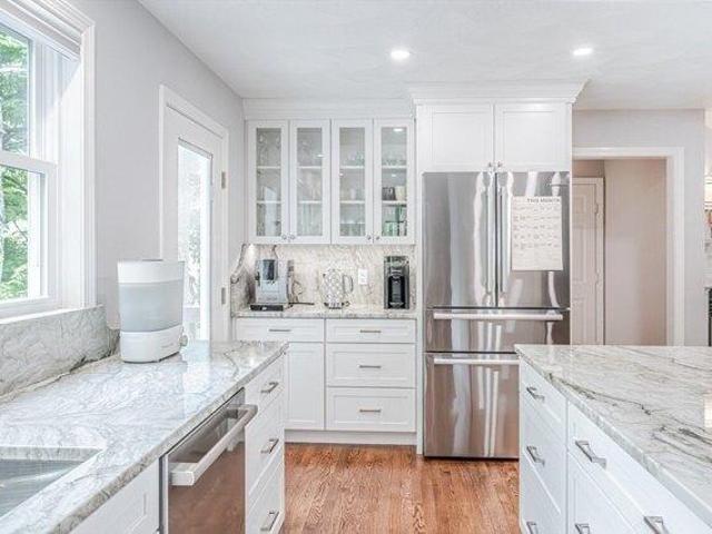 4 bedroom, Woburn MA 01801 LS103016936