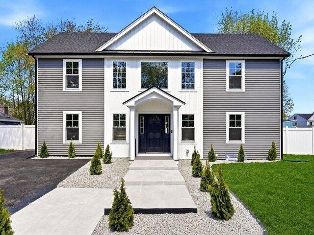4 bedroom, Woburn MA 01801 102216660