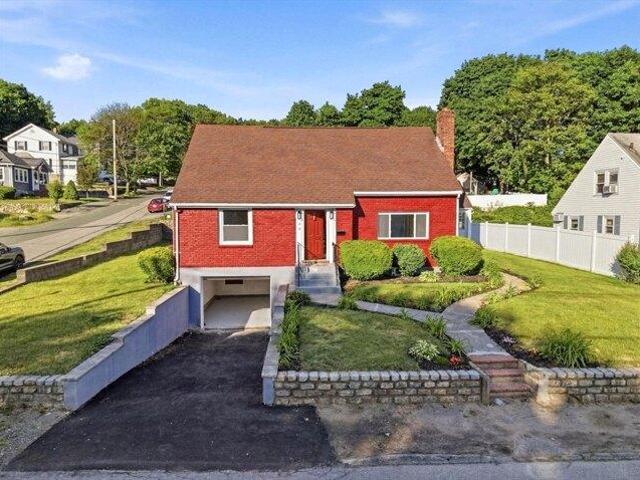 4 bedroom, Woburn MA 01801 103102449