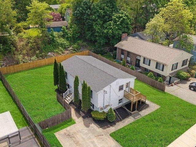 4 bedroom, Woburn MA 01801 103499761