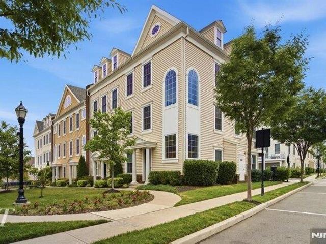 4 bedroom, Wood Ridge NJ 07075 104608828