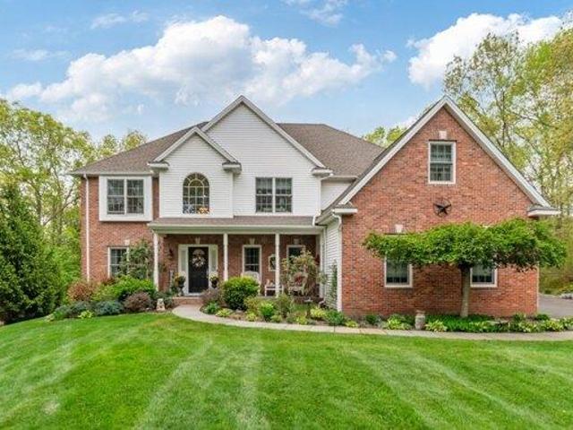 4 bedroom, Woodbury CT 06798 102560111