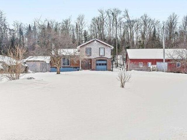 4 bedroom, Woodbury VT 05681 LS102215516