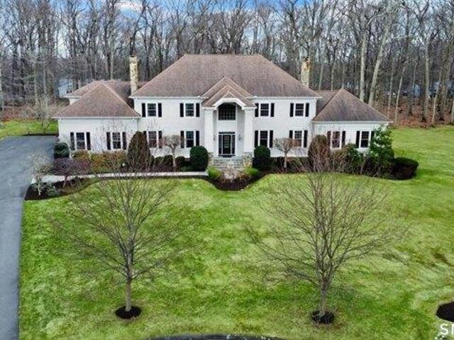 4 bedroom, Woodbridge CT 06525 101706936