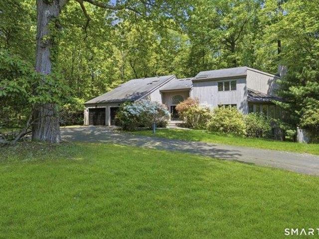 4 bedroom, Woodbridge CT 06525 103189924
