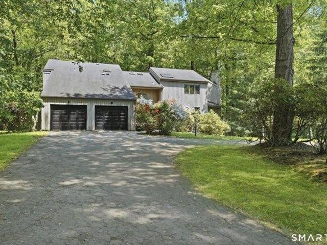 4 bedroom, Woodbridge CT 06525 104715873
