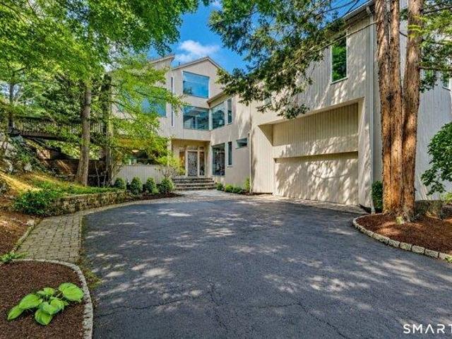 4 bedroom, Woodbridge CT 06525 104237258