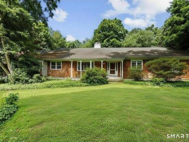 4 bedroom, Woodbridge CT 06525 105156959