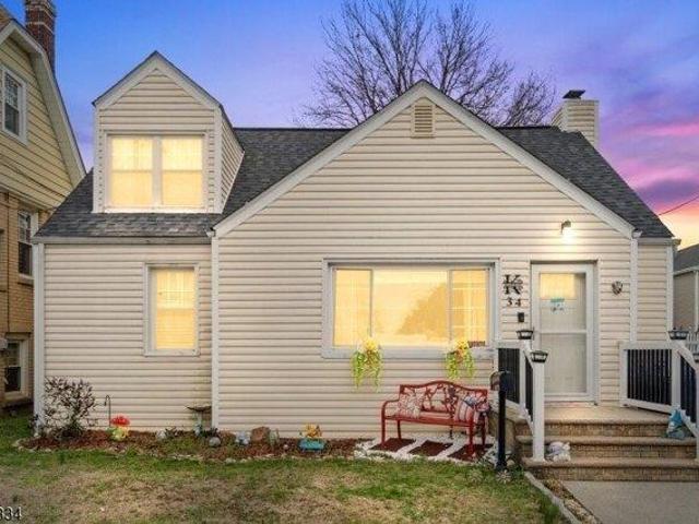4 bedroom, Woodbridge NJ 08863 LS101750200