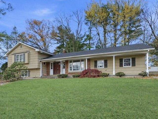 4 bedroom, Woodcliff Lake NJ 07677 LS101576448