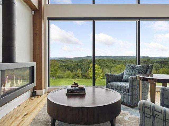 4 bedroom, Woodstock VT 05091 105106028