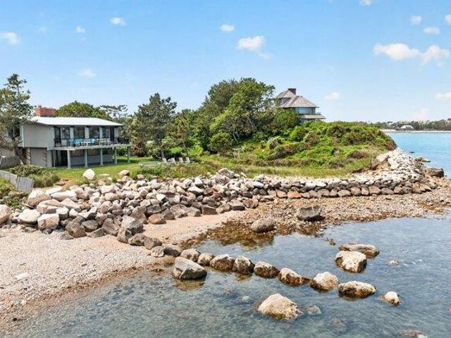 4 bedroom, Woods Hole MA 02543 105494825