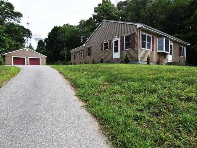 4 bedroom, Woonsocket RI 02895 104834799
