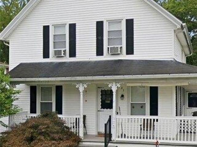 4 bedroom, Woonsocket RI 02895 LS102121302