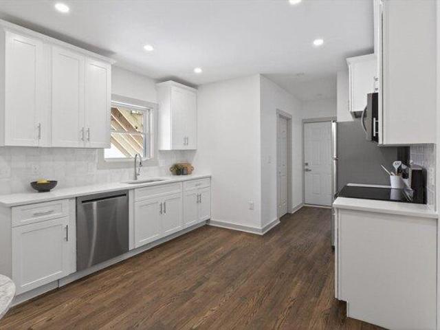 4 bedroom, Worcester MA 01604 102961260