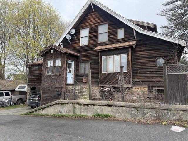 4 bedroom, Worcester MA 01604 102922859