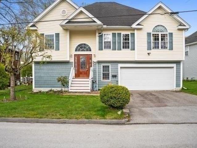 4 bedroom, Worcester MA 01604 103073758