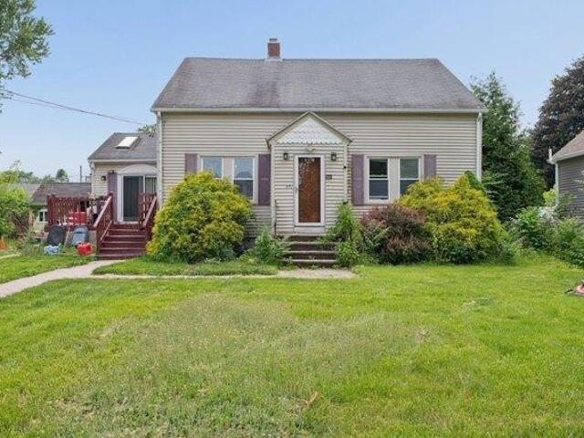 4 bedroom, Worcester MA 01604 103498183