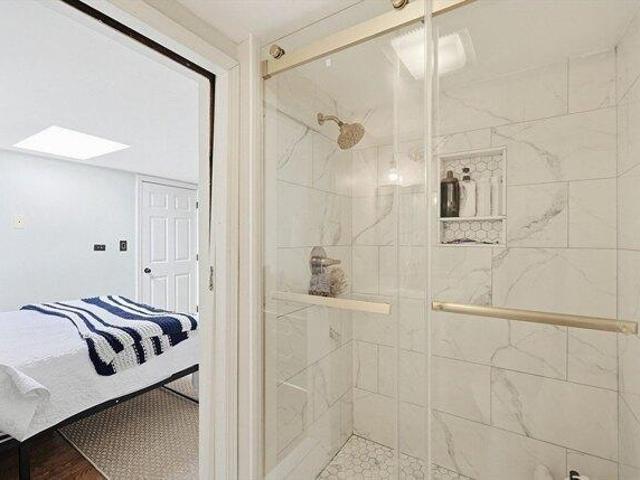 4 bedroom, Worcester MA 01604 104406905