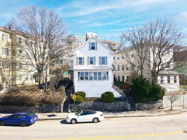 4 bedroom, Worcester MA 01605 102564517