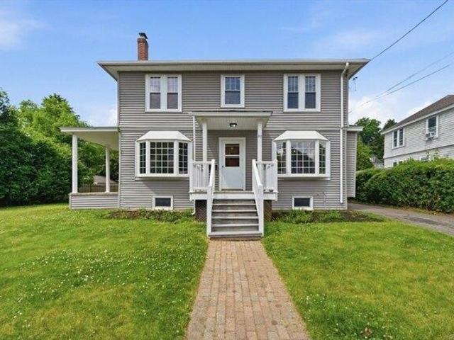 4 bedroom, Worcester MA 01606 104114913