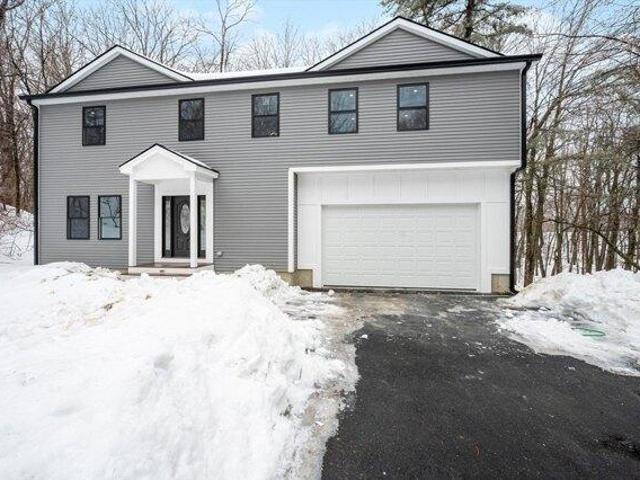 4 bedroom, Worcester MA 01607 102370976