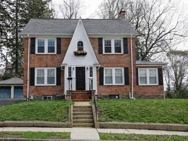 4 bedroom, Worcester MA 01602 102370206