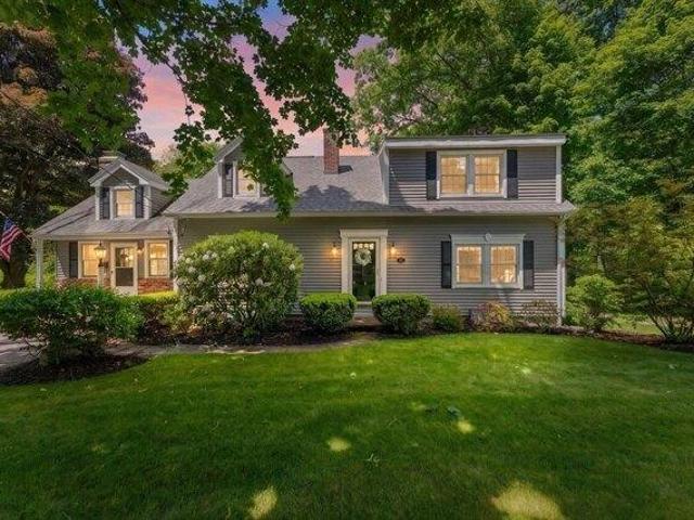 4 bedroom, Worcester MA 01602 103035700