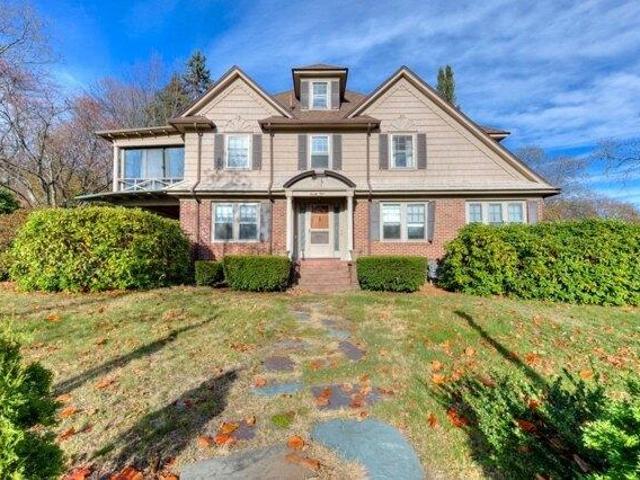 4 bedroom, Worcester MA 01602 104649668