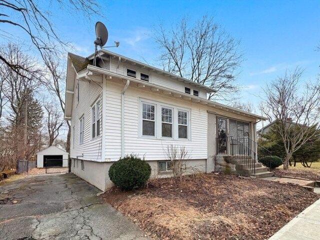 4 bedroom, Worcester MA 01602 105115647