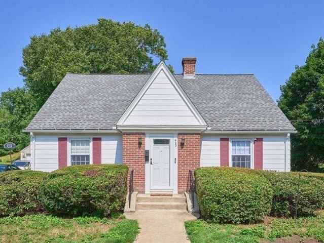 4 bedroom, Worcester MA 01602 105115965