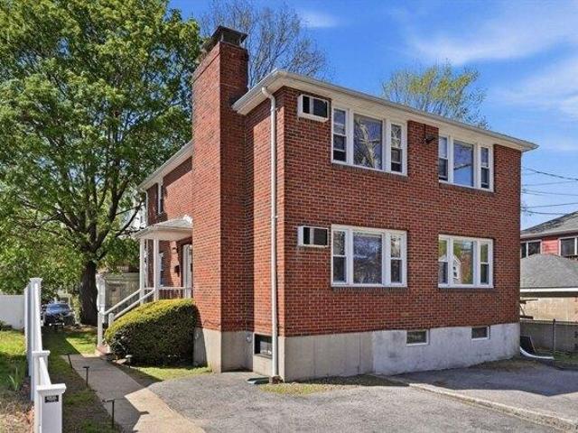 4 bedroom, Watertown MA 02472 102762312