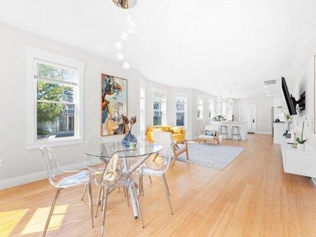 4 bedroom, Watertown MA 02472 103443569