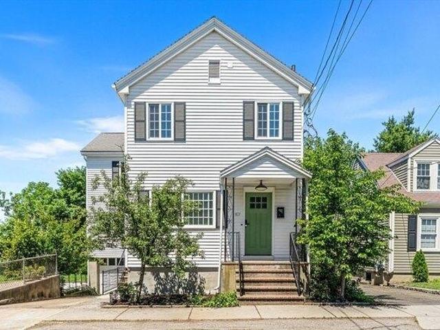 4 bedroom, Watertown MA 02472 104113714