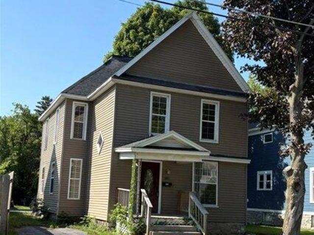 4 bedroom, Watertown NY 13601 104905116