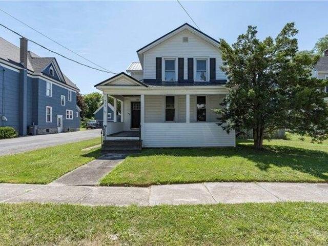 4 bedroom, Watertown NY 13601 104908203