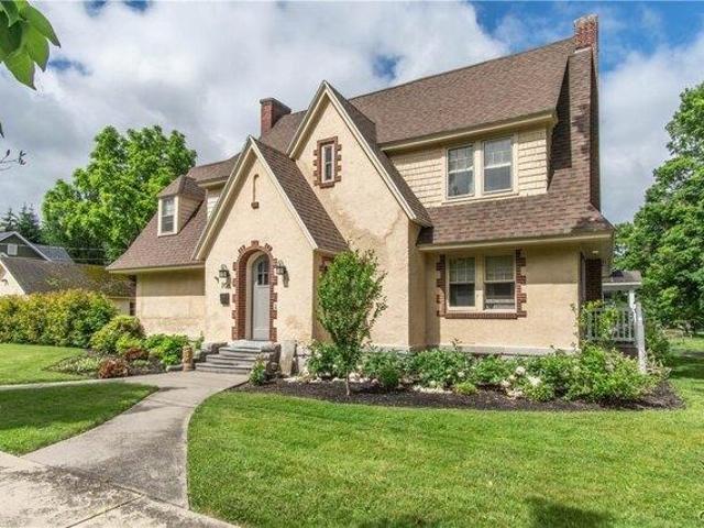 4 bedroom, Watertown NY 13601 104908230