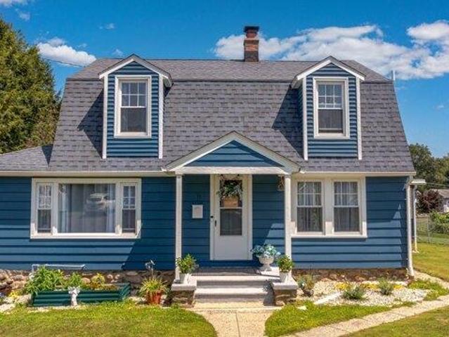 4 bedroom, Watertown CT 06779 101898824