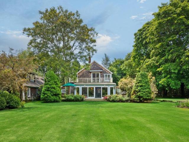4 bedroom, Water Mill NY 96814970
