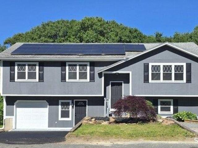 4 bedroom, Waterbury CT 06704 104113501