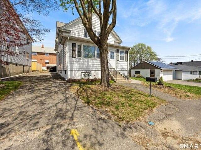 4 bedroom, Waterbury CT 06708 102154681