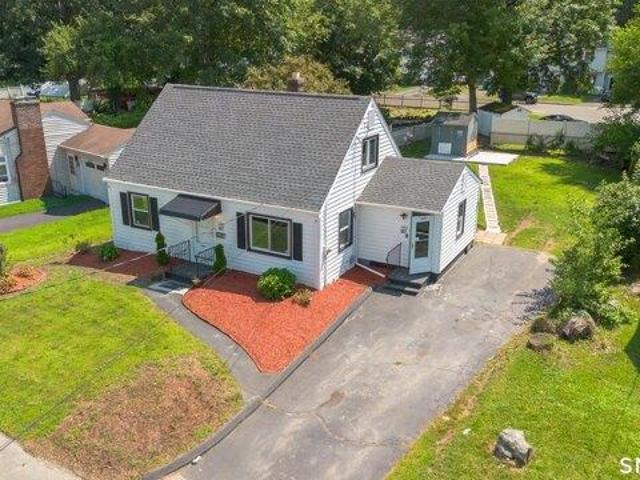 4 bedroom, Waterbury CT 06708 104606578