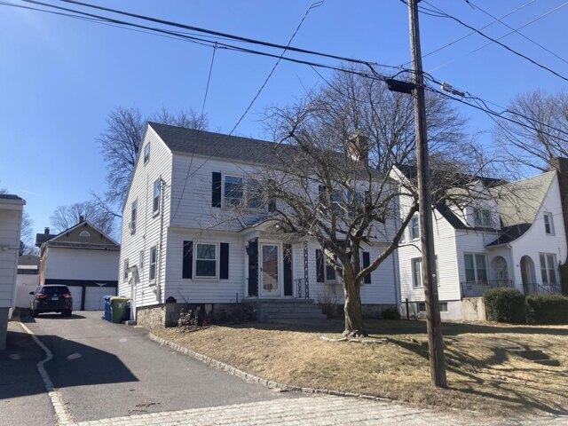 4 bedroom, Waterbury CT 06710 89799496