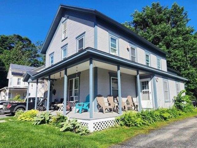 4 bedroom, Waterbury VT 05676 105115044