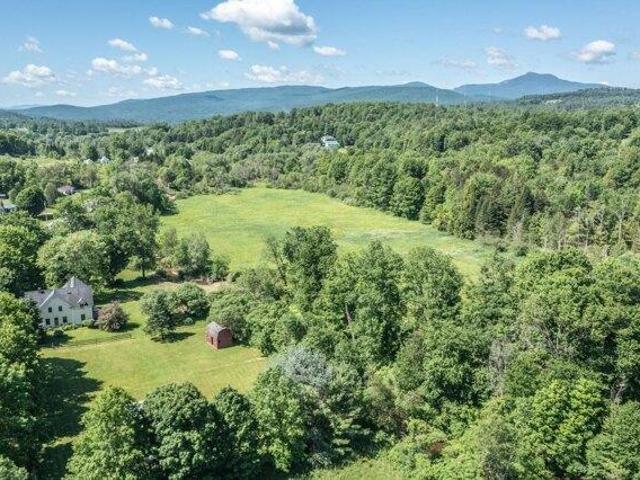 4 bedroom, Waterbury VT 05677 104760811